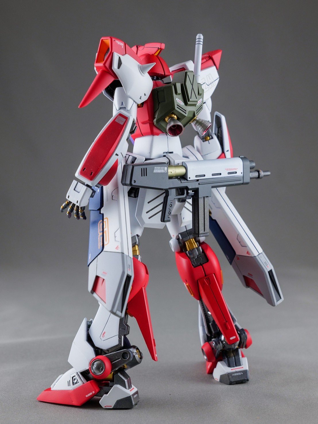 (PREMIUM-BANDAI) GUNDAM - MG 1/100 GUNDAM F90 [MARS INDEPENDENT ZEON F